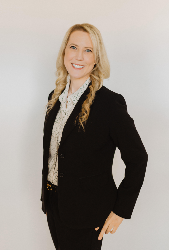 MEET DR. TEDI HOWELL - Pediatric Dentistry & Orthodontics